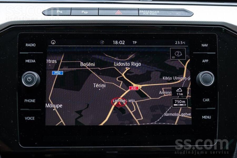 Zils Volkswagen Passat B8 2019 Rīga, ar dzinēja tilpumu 2.00 L un nobraukumu 153 tūkst. km par 12950 €, foto 12 vietnē AUTOMOTO.COM.LV