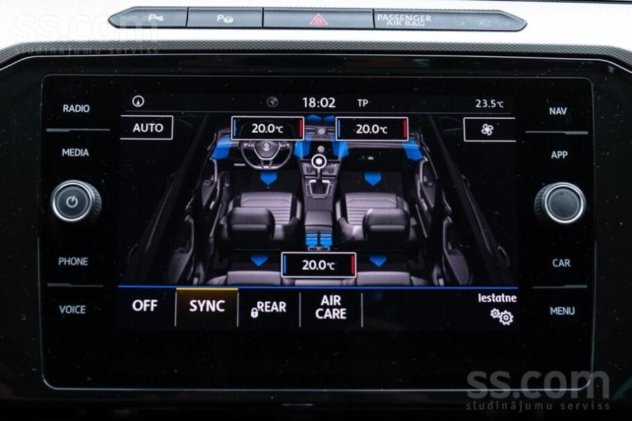 Zils Volkswagen Passat B8 2019 Rīga, ar dzinēja tilpumu 2.00 L un nobraukumu 153 tūkst. km par 12950 €, foto 14 vietnē AUTOMOTO.COM.LV