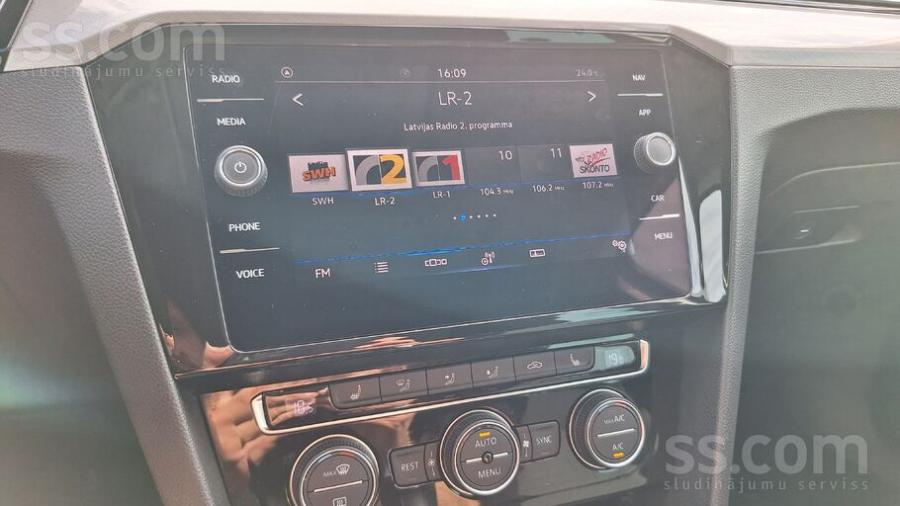 Zils Volkswagen Passat B8 2019 Bauska, ar dzinēja tilpumu 1.50 L un nobraukumu 275 tūkst. km par 9990 €, foto 17 vietnē AUTOMOTO.COM.LV