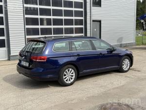 Zils Volkswagen Passat B8 2019 Rīga, ar dzinēja tilpumu 2.00 L un nobraukumu 239 tūkst. km par 10300 €, foto 5 vietnē AUTOMOTO.COM.LV