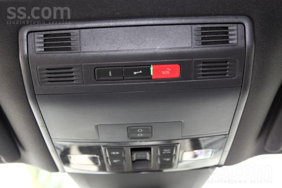 Blue Volkswagen Passat B8 2019 in Riga, with an engine capacity of 2.00 L and mileage of 191 thousand km for 15000 €, photo 18 on AUTOMOTO.COM.LV