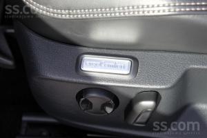 Blue Volkswagen Passat B8 2019 in Riga, with an engine capacity of 2.00 L and mileage of 191 thousand km for 15000 €, photo 20 on AUTOMOTO.COM.LV