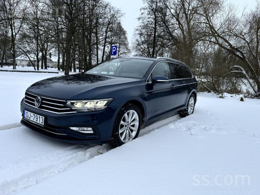 Blue Volkswagen Passat B8 2020 in Riga, with an engine capacity of 2.00 L and mileage of 190 thousand km for 15100 €, photo 2 on AUTOMOTO.COM.LV