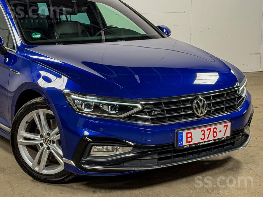 Blue Volkswagen Passat B8 2020 in Jurmala, with an engine capacity of 1.50 L and mileage of 186 thousand km for 16950 €, photo 4 on AUTOMOTO.COM.LV