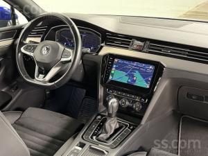 Blue Volkswagen Passat B8 2020 in Jurmala, with an engine capacity of 1.50 L and mileage of 186 thousand km for 16950 €, photo 22 on AUTOMOTO.COM.LV