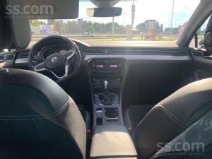 Zils Volkswagen Passat B8 2020 Rīga, ar dzinēja tilpumu 2.00 L un nobraukumu 80 tūkst. km par 26500 €, foto 14 vietnē AUTOMOTO.COM.LV