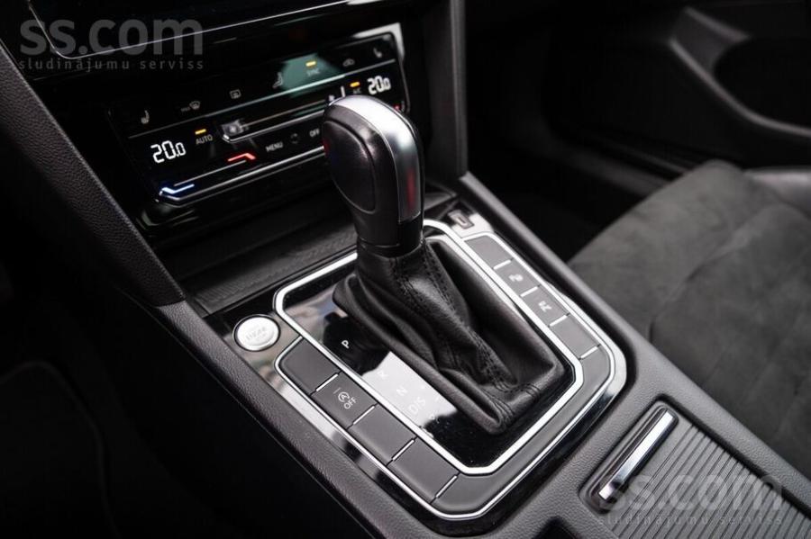 Zils Volkswagen Passat B8 2021 Rīga, ar dzinēja tilpumu 2.00 L un nobraukumu 162 tūkst. km par 19900 €, foto 15 vietnē AUTOMOTO.COM.LV