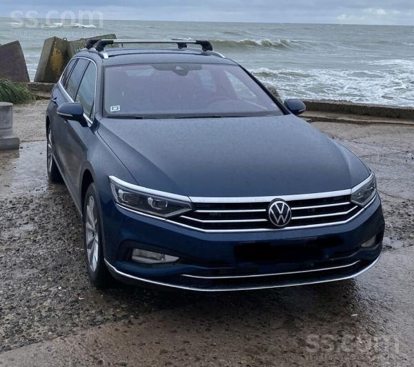 Blue Volkswagen Passat B8 2021 in Riga, with an engine capacity of 1.50 L and mileage of 85 thousand km for 20000 €, photo 1 on AUTOMOTO.COM.LV