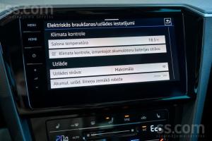 Zils Volkswagen Passat B8 2021 Rīga, ar dzinēja tilpumu 1.40 L un nobraukumu 163 tūkst. km par 19900 €, foto 22 vietnē AUTOMOTO.COM.LV
