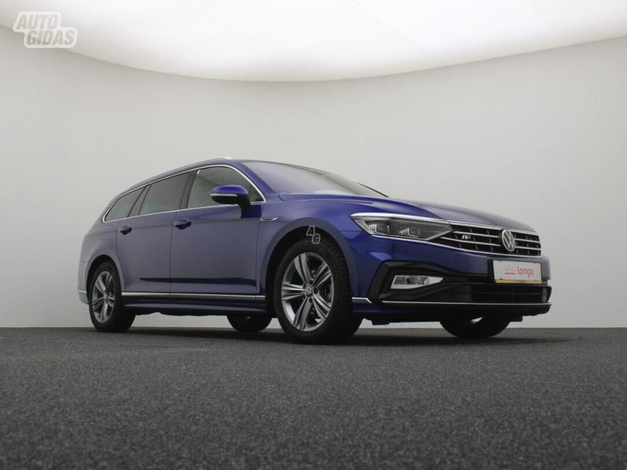 Blue Volkswagen Passat B8 2022 in Vilnius, with an engine capacity of 2.00 L and mileage of 179 thousand km for 20299 €, photo 11 on AUTOMOTO.COM.LV