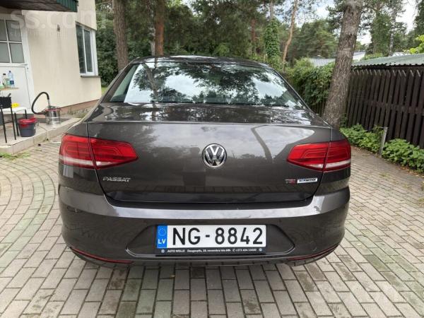 Brown Volkswagen Passat B8 2015 in Riga, with an engine capacity of 1.40 L and mileage of 251 thousand km for 8350 €, photo 5 on AUTOMOTO.COM.LV