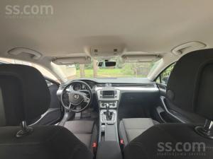 Brown Volkswagen Passat B8 2015 in Riga, with an engine capacity of 1.40 L and mileage of 251 thousand km for 8350 €, photo 7 on AUTOMOTO.COM.LV