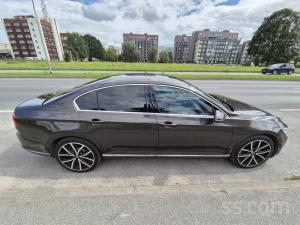 Brūns Volkswagen Passat B8 2015 Rīga, ar dzinēja tilpumu 1.40 L un nobraukumu 146 tūkst. km par 9900 €, foto 4 vietnē AUTOMOTO.COM.LV