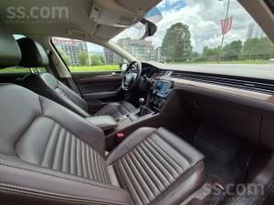 Brūns Volkswagen Passat B8 2015 Rīga, ar dzinēja tilpumu 1.40 L un nobraukumu 146 tūkst. km par 9900 €, foto 6 vietnē AUTOMOTO.COM.LV
