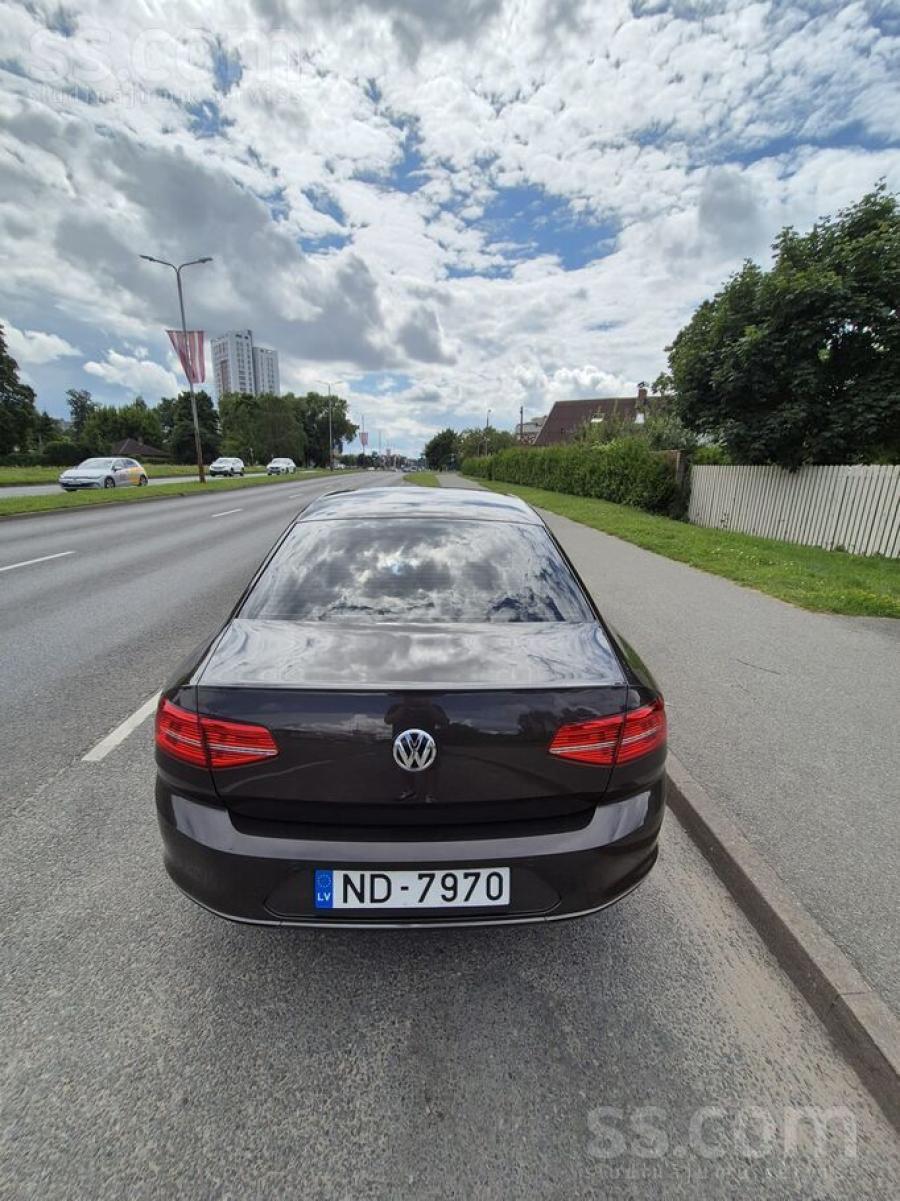 Brūns Volkswagen Passat B8 2015 Rīga, ar dzinēja tilpumu 1.40 L un nobraukumu 146 tūkst. km par 9900 €, foto 10 vietnē AUTOMOTO.COM.LV