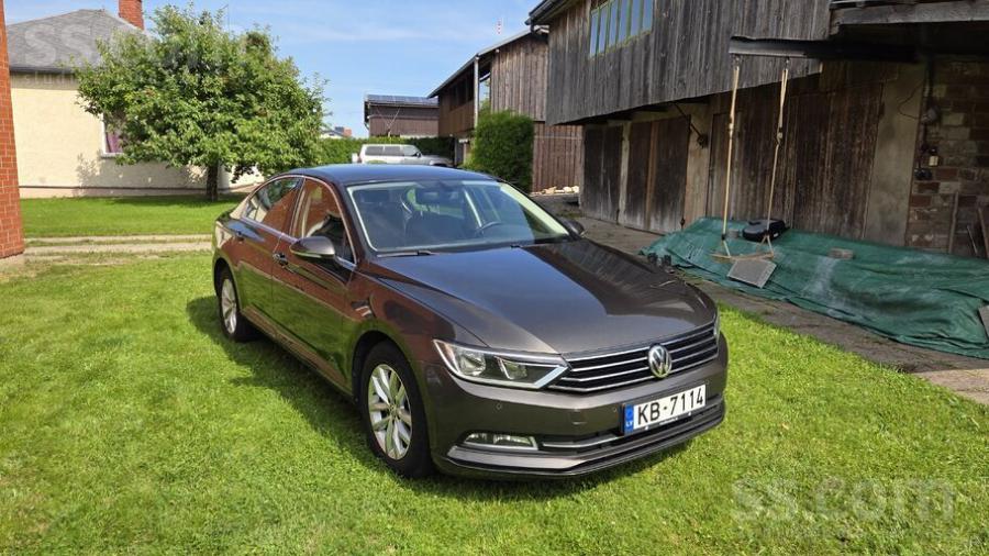 Brown Volkswagen Passat B8 2015 in Cesis, with an engine capacity of 1.40 L and mileage of 206 thousand km for 7950 €, photo 1 on AUTOMOTO.COM.LV