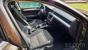 Brown Volkswagen Passat B8 2015 in Cesis, with an engine capacity of 1.40 L and mileage of 206 thousand km for 7950 €, photo 6 on AUTOMOTO.COM.LV