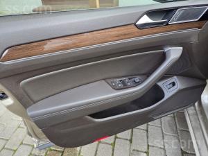 Brūns Volkswagen Passat B8 2016 Rīga, ar dzinēja tilpumu 2.00 L un nobraukumu 160 tūkst. km par 10500 €, foto 9 vietnē AUTOMOTO.COM.LV