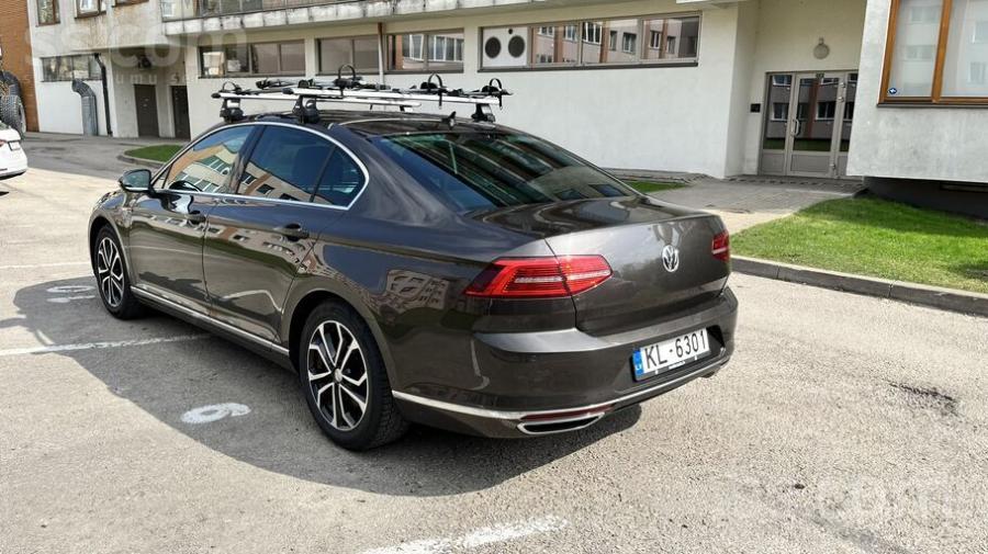 Brown Volkswagen Passat B8 2016 in Riga, with an engine capacity of 2.00 L and mileage of 180 thousand km for 13500 €, photo 4 on AUTOMOTO.COM.LV