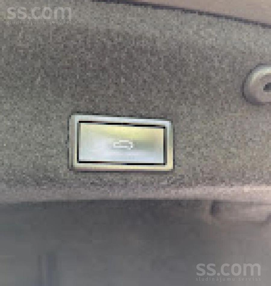 Brown Volkswagen Passat B8 2017 in Riga, with an engine capacity of 2.00 L and mileage of 275 thousand km for 11200 €, photo 7 on AUTOMOTO.COM.LV