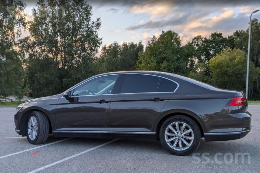 Brūns Volkswagen Passat B8 2017 Rīga, ar dzinēja tilpumu 2.00 L un nobraukumu 275 tūkst. km par 11000 €, foto 3 vietnē AUTOMOTO.COM.LV