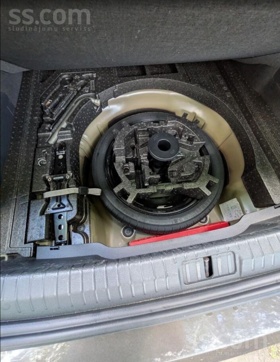 Brūns Volkswagen Passat B8 2017 Rīga, ar dzinēja tilpumu 2.00 L un nobraukumu 275 tūkst. km par 11000 €, foto 9 vietnē AUTOMOTO.COM.LV
