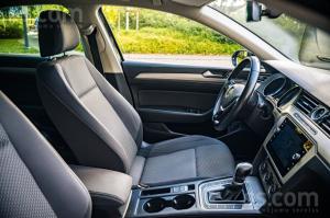 Brown Volkswagen Passat B8 2017 in Riga, with an engine capacity of 1.40 L and mileage of 254 thousand km for 7990 €, photo 13 on AUTOMOTO.COM.LV