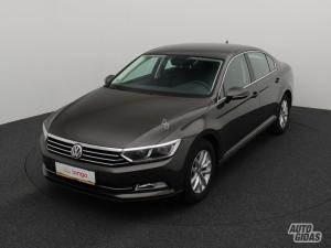 Brown Volkswagen Passat B8 2018 in Vilnius, with an engine capacity of 1.40 L and mileage of 134 thousand km for 13599 €, photo  on AUTOMOTO.COM.LV