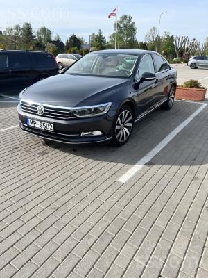 Brown Volkswagen Passat B8 2018 in Riga, with an engine capacity of 2.00 L and mileage of 109 thousand km for 13800 €, photo 3 on AUTOMOTO.COM.LV