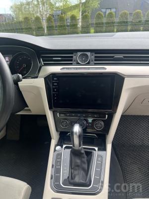 Brown Volkswagen Passat B8 2018 in Riga, with an engine capacity of 2.00 L and mileage of 109 thousand km for 13800 €, photo 6 on AUTOMOTO.COM.LV