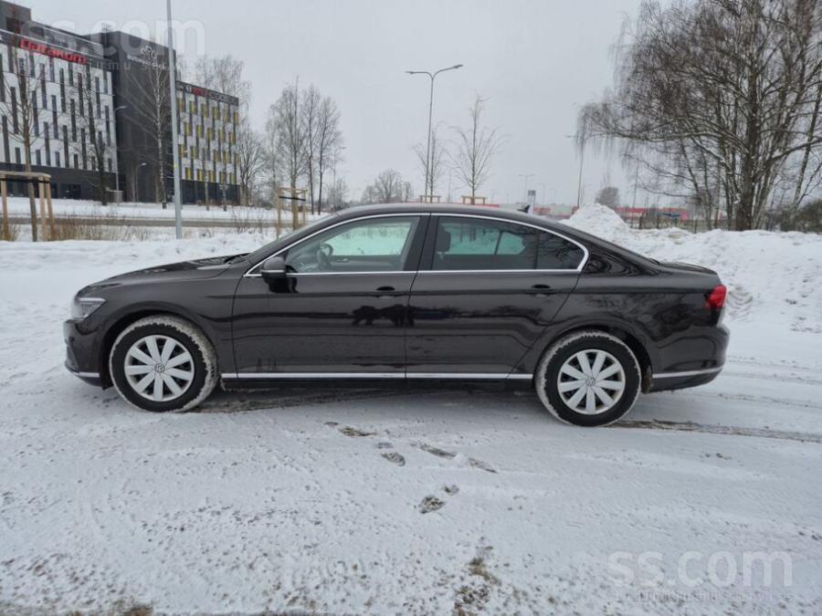 Brown Volkswagen Passat B8 2019 in Ogre, with an engine capacity of 2.00 L and mileage of 111 thousand km for 17600 €, photo 4 on AUTOMOTO.COM.LV