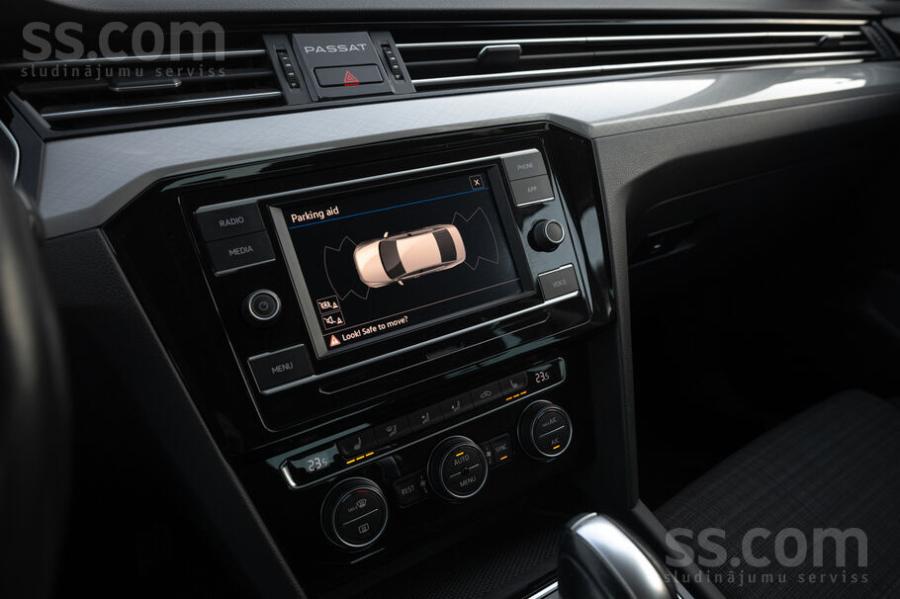 Brūns Volkswagen Passat B8 2020 Jelgava, ar dzinēja tilpumu 1.50 L un nobraukumu 133 tūkst. km par 15450 €, foto 14 vietnē AUTOMOTO.COM.LV