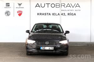 Brown Volkswagen Passat B8 2022 in Riga, with an engine capacity of 1.50 L and mileage of 83 thousand km for 18000 €, photo 3 on AUTOMOTO.COM.LV
