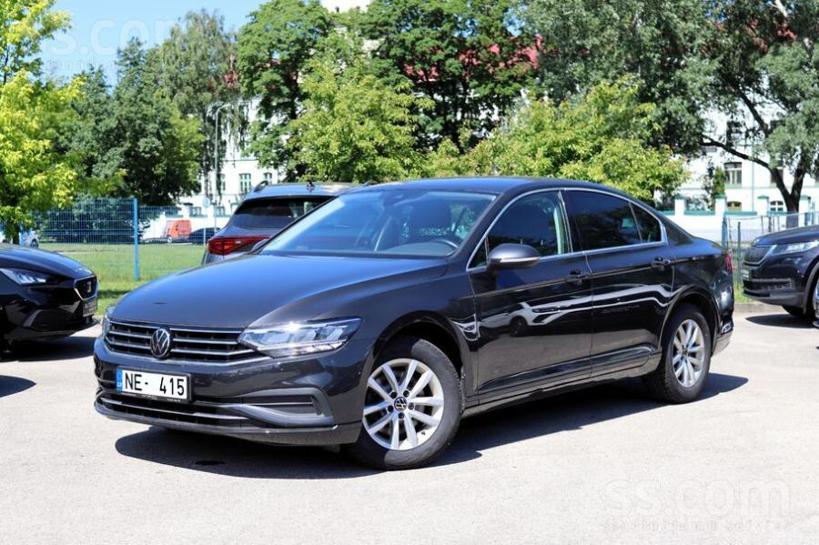 Brown Volkswagen Passat B8 2022 in Riga, with an engine capacity of 1.50 L and mileage of 83 thousand km for 18000 €, photo 32 on AUTOMOTO.COM.LV