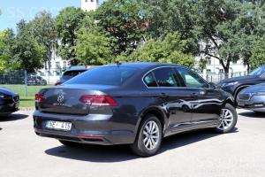 Brown Volkswagen Passat B8 2022 in Riga, with an engine capacity of 1.50 L and mileage of 83 thousand km for 18000 €, photo 33 on AUTOMOTO.COM.LV