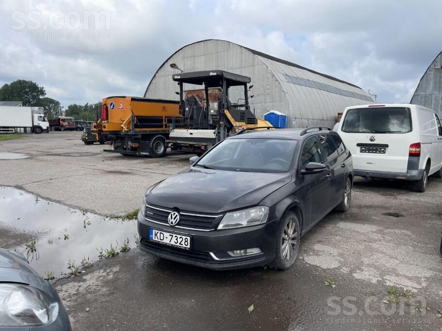 Brūns Volkswagen Passat B8 2012 Rīga, ar dzinēja tilpumu 1.60 L un nobraukumu 465 tūkst. km par 900 €, foto 1 vietnē AUTOMOTO.COM.LV