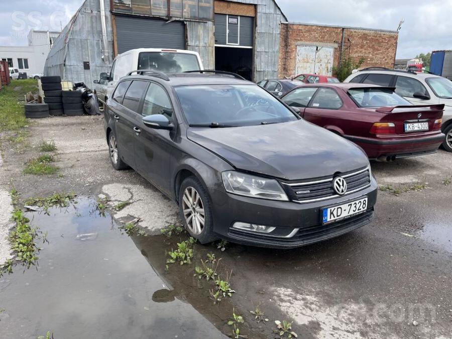 Brūns Volkswagen Passat B8 2012 Rīga, ar dzinēja tilpumu 1.60 L un nobraukumu 465 tūkst. km par 900 €, foto 3 vietnē AUTOMOTO.COM.LV