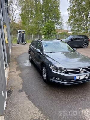 Brown Volkswagen Passat B8 2015 in Liepaja, with an engine capacity of 2.00 L and mileage of 267 thousand km for 9600 €, photo 2 on AUTOMOTO.COM.LV