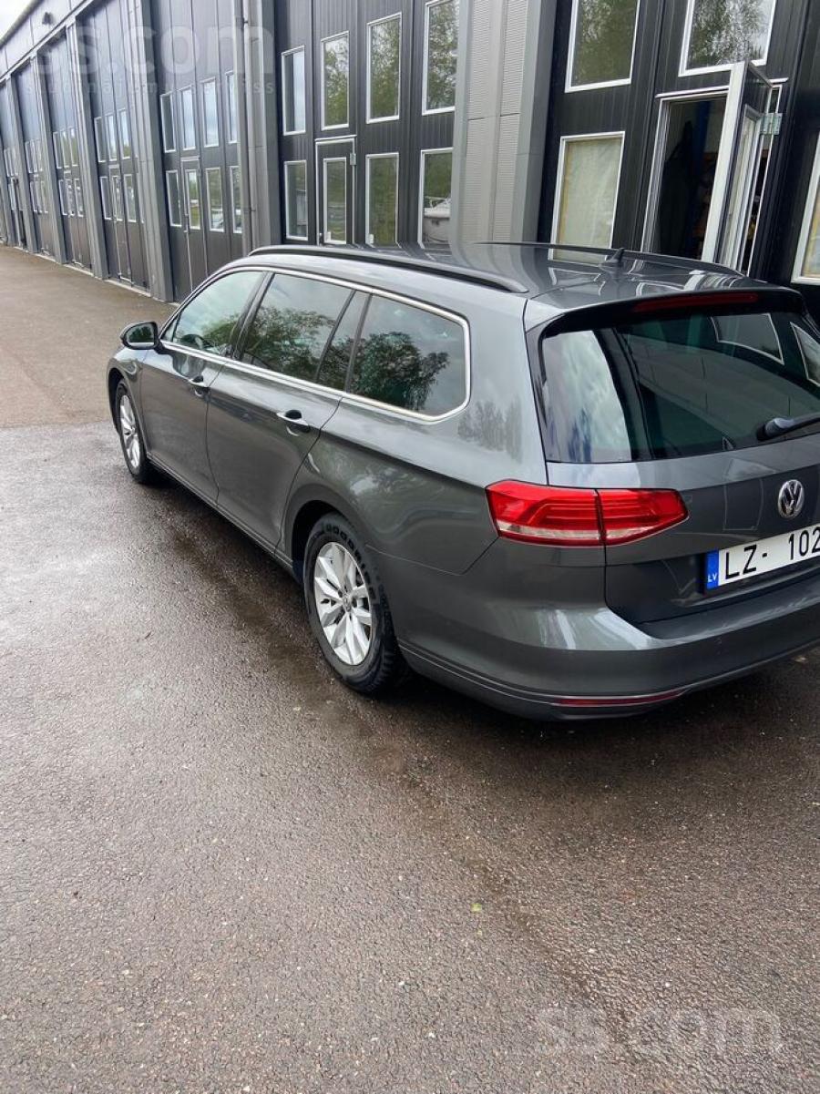 Brown Volkswagen Passat B8 2015 in Liepaja, with an engine capacity of 2.00 L and mileage of 267 thousand km for 9600 €, photo 4 on AUTOMOTO.COM.LV