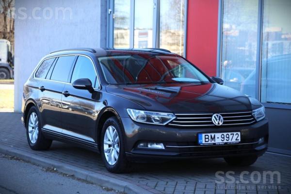 Brown Volkswagen Passat B8 2015 in Riga, with an engine capacity of 1.40 L and mileage of 240 thousand km for 8495 €, photo 4 on AUTOMOTO.COM.LV