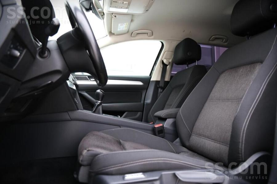 Brūns Volkswagen Passat B8 2015 Rīga, ar dzinēja tilpumu 1.40 L un nobraukumu 240 tūkst. km par 8495 €, foto 8 vietnē AUTOMOTO.COM.LV