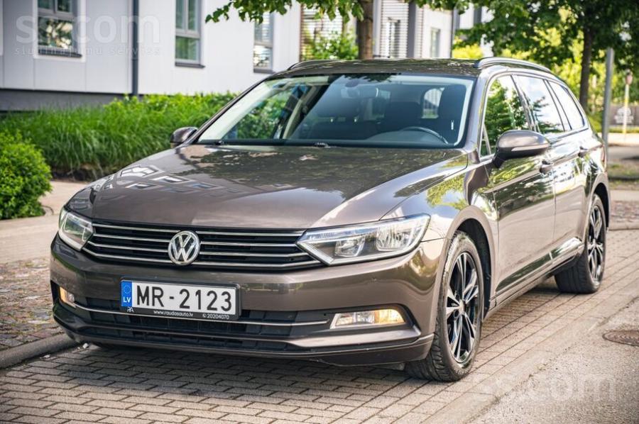Brown Volkswagen Passat B8 2015 in Riga, with an engine capacity of 1.60 L and mileage of 286 thousand km for 5490 €, photo 1 on AUTOMOTO.COM.LV