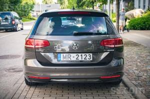 Brown Volkswagen Passat B8 2015 in Riga, with an engine capacity of 1.60 L and mileage of 286 thousand km for 5490 €, photo 7 on AUTOMOTO.COM.LV