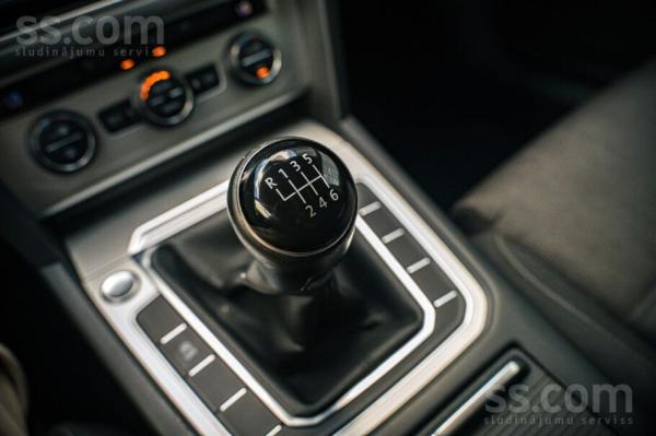 Brūns Volkswagen Passat B8 2015 Rīga, ar dzinēja tilpumu 1.60 L un nobraukumu 286 tūkst. km par 5490 €, foto 10 vietnē AUTOMOTO.COM.LV