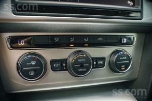 Brown Volkswagen Passat B8 2015 in Riga, with an engine capacity of 1.60 L and mileage of 286 thousand km for 5490 €, photo 17 on AUTOMOTO.COM.LV