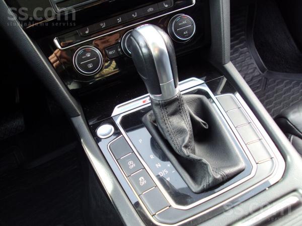 Brūns Volkswagen Passat B8 2015 Rīga, ar dzinēja tilpumu 2.00 L un nobraukumu 171 tūkst. km par 13300 €, foto 10 vietnē AUTOMOTO.COM.LV