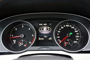 Brūns Volkswagen Passat B8 2015 Rīga, ar dzinēja tilpumu 2.00 L un nobraukumu 228 tūkst. km par 7900 €, foto 19 vietnē AUTOMOTO.COM.LV