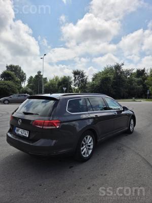 Brūns Volkswagen Passat B8 2015 Rīga, ar dzinēja tilpumu 1.60 L un nobraukumu 310 tūkst. km par 6500 €, foto 5 vietnē AUTOMOTO.COM.LV