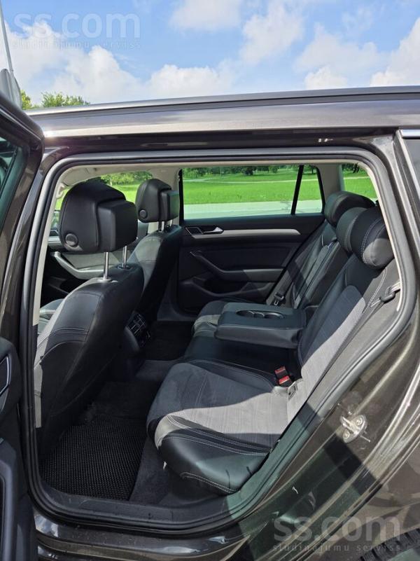 Brown Volkswagen Passat B8 2015 in Riga, with an engine capacity of 1.60 L and mileage of 310 thousand km for 6200 €, photo 6 on AUTOMOTO.COM.LV