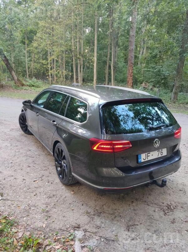 Brown Volkswagen Passat B8 2015 in Jelgava, with an engine capacity of 2.00 L and mileage of 276 thousand km for 10300 €, photo 5 on AUTOMOTO.COM.LV